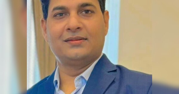 Know who is Neeraj kumar awarded by india pride award struggle story it managment | कौन हैं नीरज ...