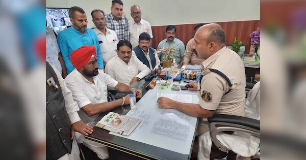 Cg election 2023 Congressmen reached police station to lodge FIR ...