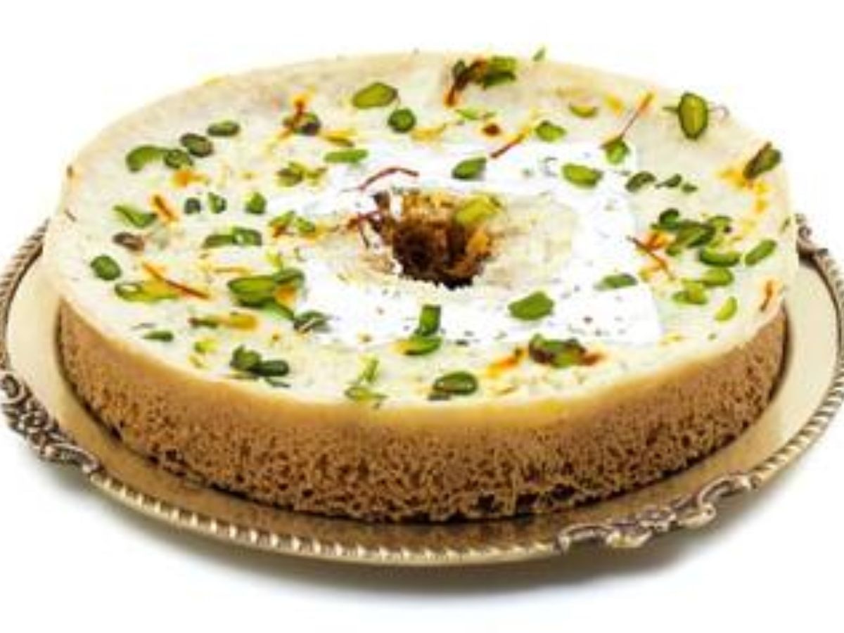 Ghevar filled with Rajasthani taste know how to make it | Rajasthani ...