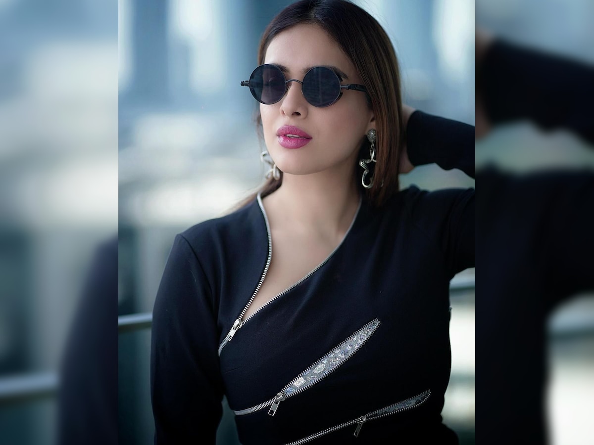 Neha Malik looks stunning in her Latest Photoshoot see her viral ...