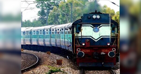 Train Cancelled List Railways canceled these trains passing through Bhopal see complete list ...