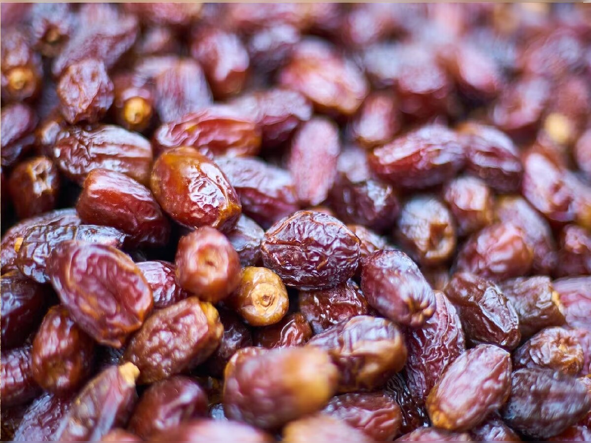 dry dates benefits chuhare ke fayde know Chuhara Benefits | Dry Dates ...