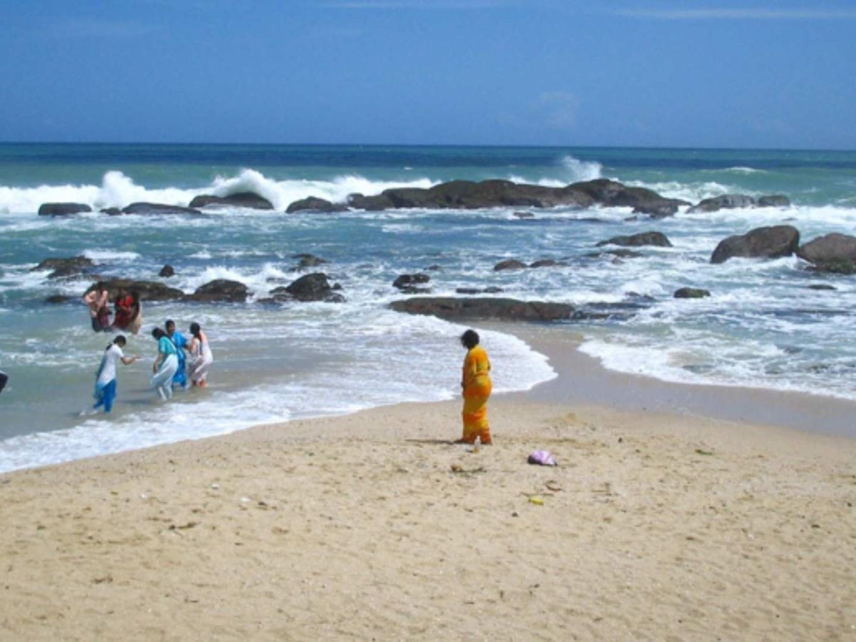 place named kanyakumari where 3 ocean confluence and meet each other ...