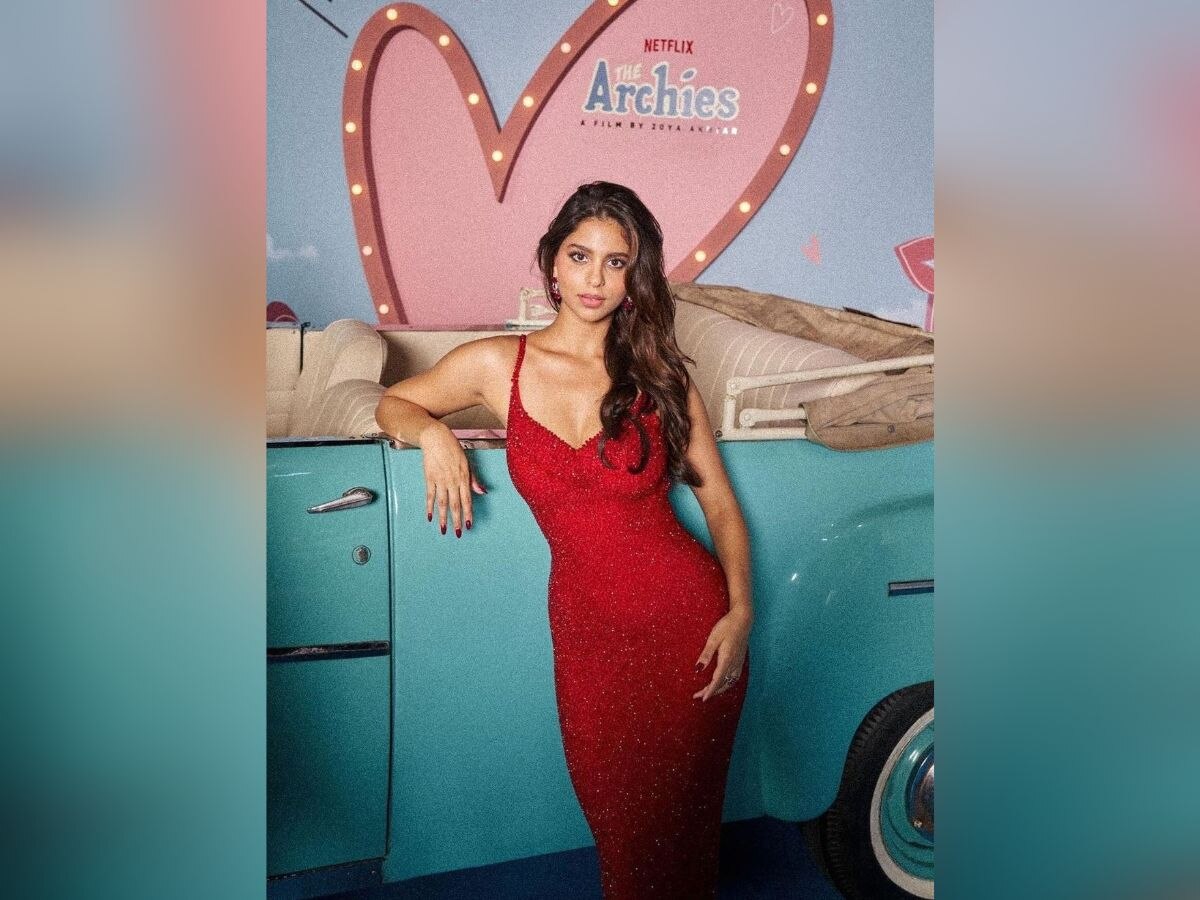 The Archies premiere Suhana Khan in red gown Khushi Kapoor wore Sridevi dress Agastya Nanda ...