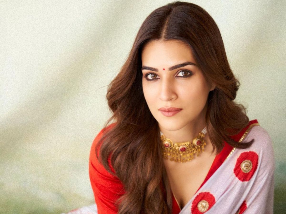 Not Kiara Advani But Kriti Sanon Was Karan Johar First Choice In Lust Stories Her Mother Did Not