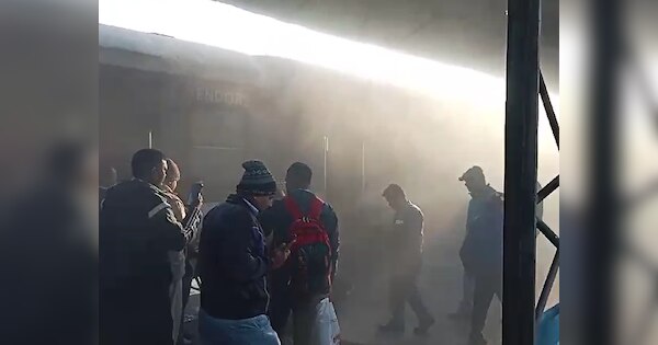 MP Major train accident averted in Mandsaur Fume coming from engine ...