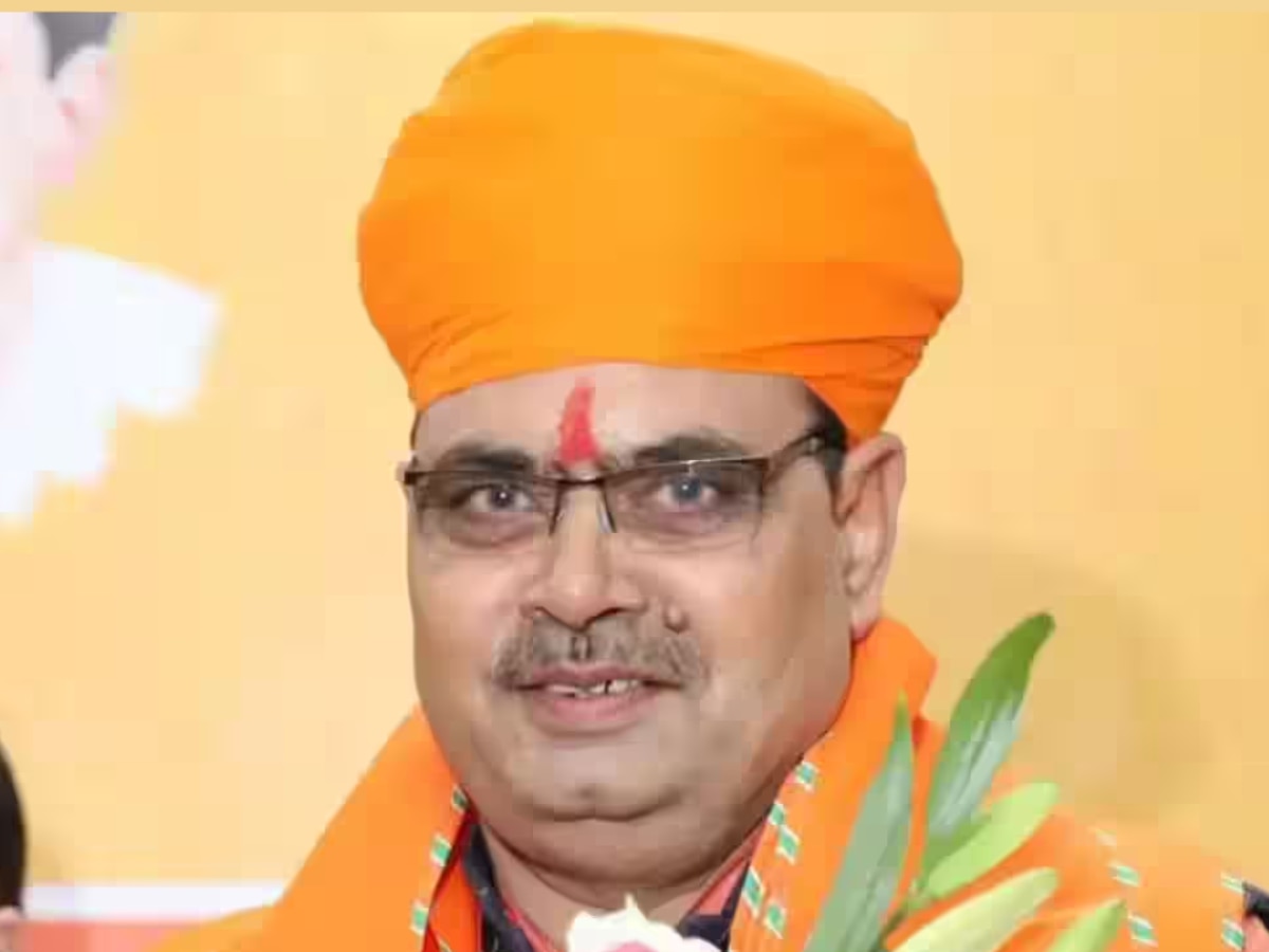 Jaipur News : राजस्थान के भावी CM भजन लाल शर्मा ने परिवार के साथ ...