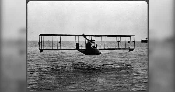 Amazing Facts of First Passenger Flight ticket was expensive who bought ...