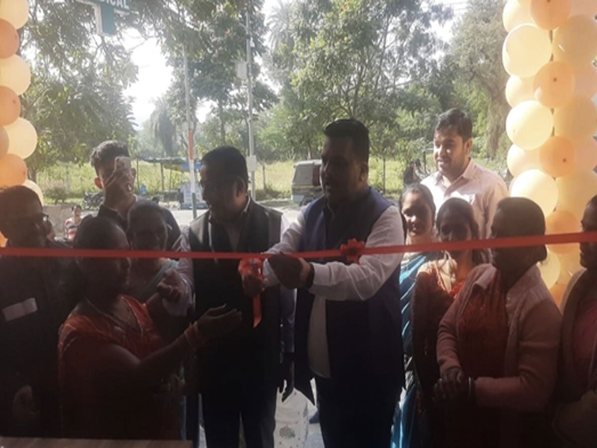 Dungarpur News Rajivika Rural Mart outlet launched handmade local ...