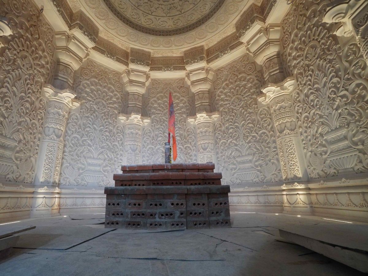 ram mandir preparations jai sri ram wrote on 13 km ram path in ayodhya ...