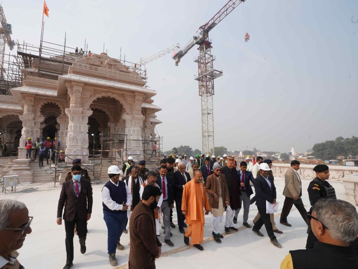 ram mandir preparations jai sri ram wrote on 13 km ram path in ayodhya ...
