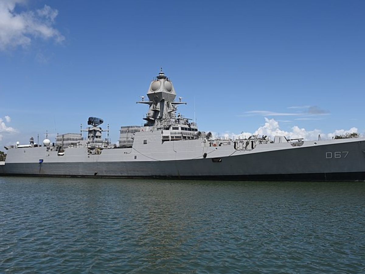 Indian Navy deploys five INS War Ships in red sea yemen attacks | Indian Navy: जिस रास्ते से ...