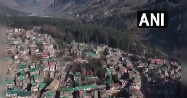Manali Winter Carnival day 2 women nati dace watch drone video of ...