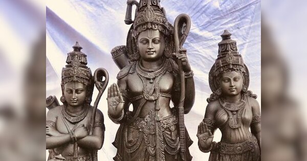 Kapse Foundation Divyang brought Ramlala dress from Nashik Yeola to ...