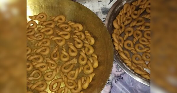 Makar sankraanti known as Ghughutiya uttrayani festival of Uttarakhand ...