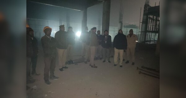 under construction Gaur Aerocity Mall in Ghaziabad gets Major accident ...