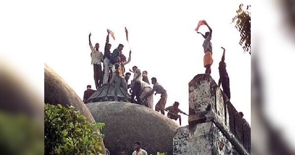 firing on kar sevaks near Thakur Vijay Raghav mandir in Ayodhya ...