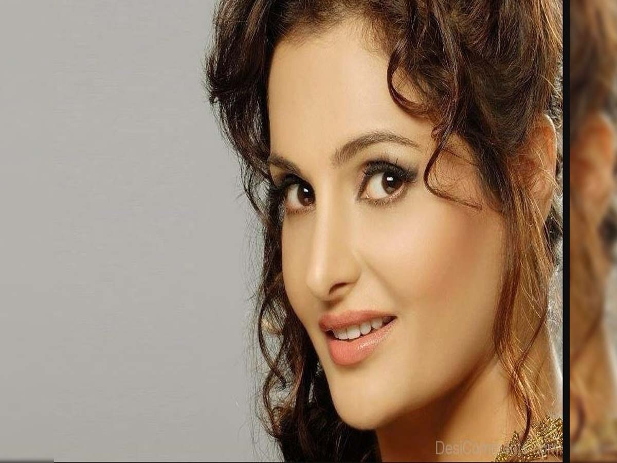 Monica Bedi Birthday: अंडरवर्ल्ड डॉन के चक्कर में एक्ट्रेस मोनिका बेदी को जाना पड़ा था जेल