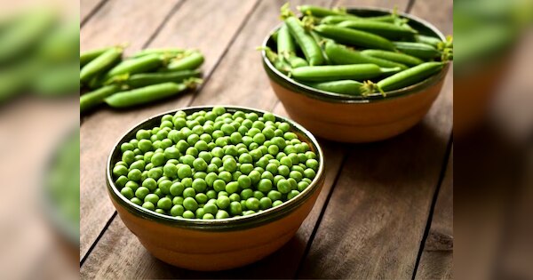 health news raw green peas side effects har matar ke nuksan | इन लोगों ...