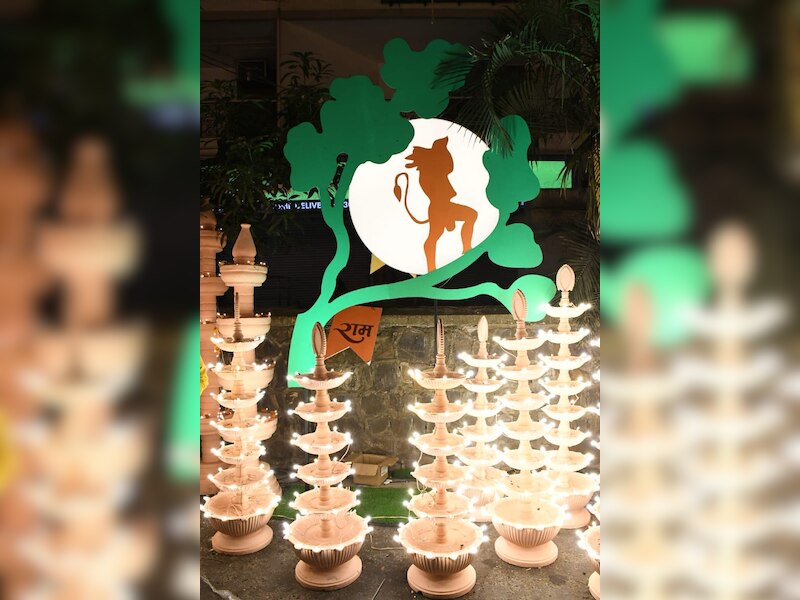 Mukesh Nita Ambani Mumbai house Antilia decoration for Ram Mandir Pran ...