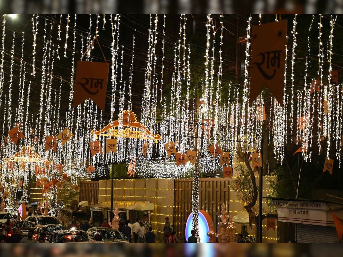 Mukesh Nita Ambani Mumbai house Antilia decoration for Ram Mandir Pran ...