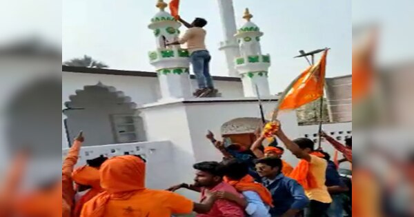 Putting up a saffron flag on the mosque was costly In Ram Rajya Yogi ...