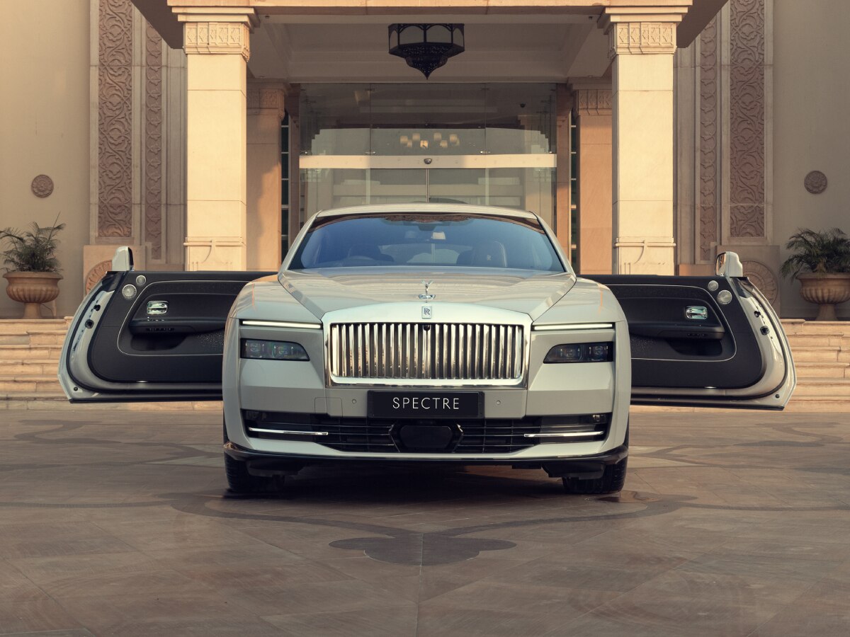 Most expensive electric Car in India Rolls Royce Spectre price । Photos ...