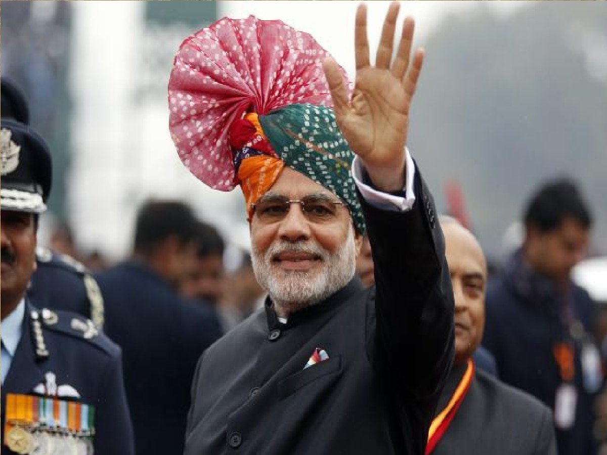 republic day 2024 pm narendra modi turban look see all 10 years look ...