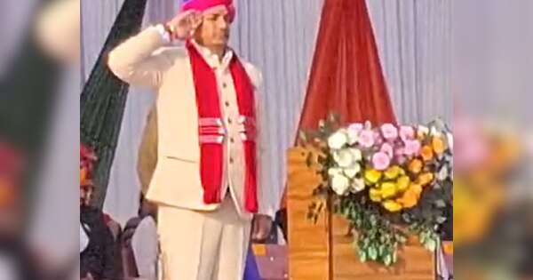 Avinash Gehlot hoisted flag on 75th Republic Day in beawar | Beawar: 75 ...