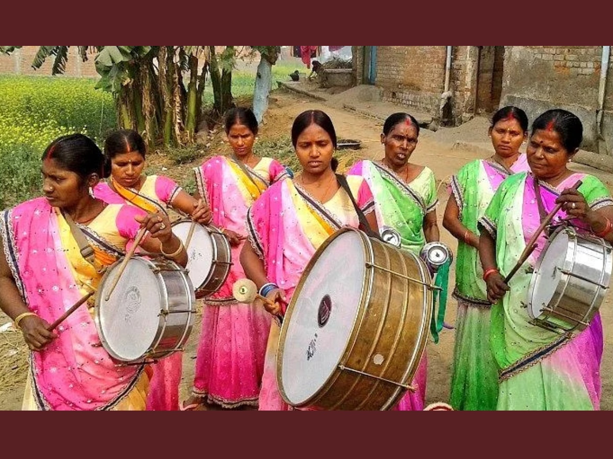 unique band of dalit women of bihar who fight poverty with sound of ...