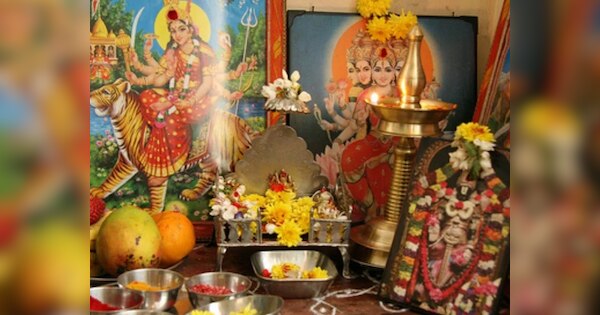 Puja tips do not keep these things in the puja temple | Puja Tips: पूजा घर में भूलकर भी न रखें ...