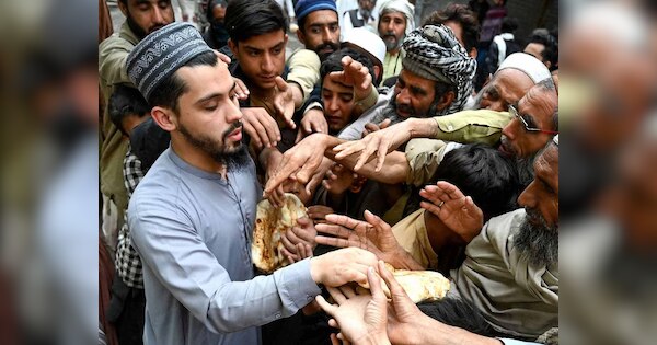 pakistan sink further into debt trap seeks 2 billion dollar aid for ...