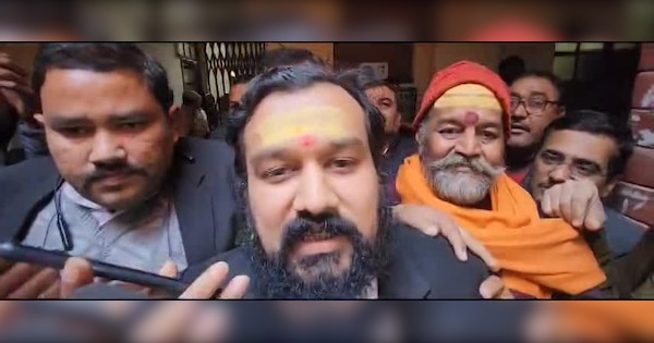 hindu side worshipping plea approved in Gyanvapi Vyasji Tehkhana ...
