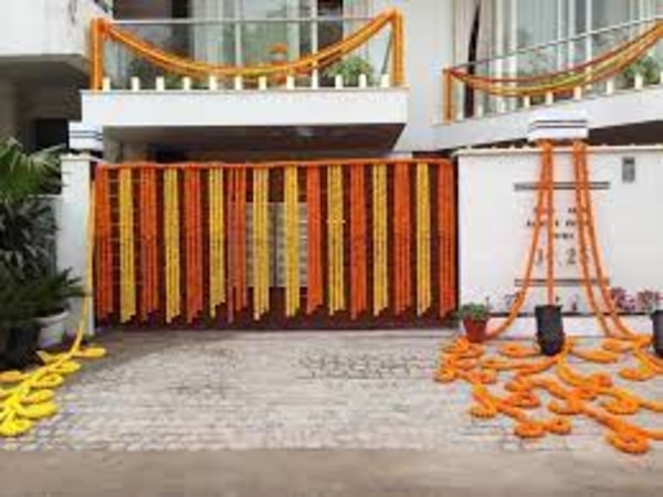 best pic for main gate according to vastu shastra these pics keep in ...