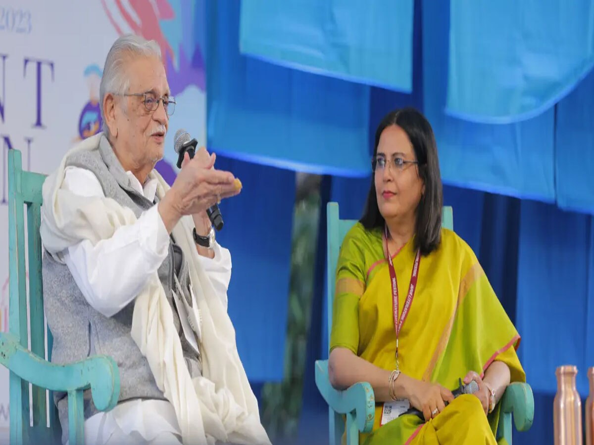 JLF 2024 Gulzar expressed his feelings said Perfume may diminish or fall but its fragrance does ...