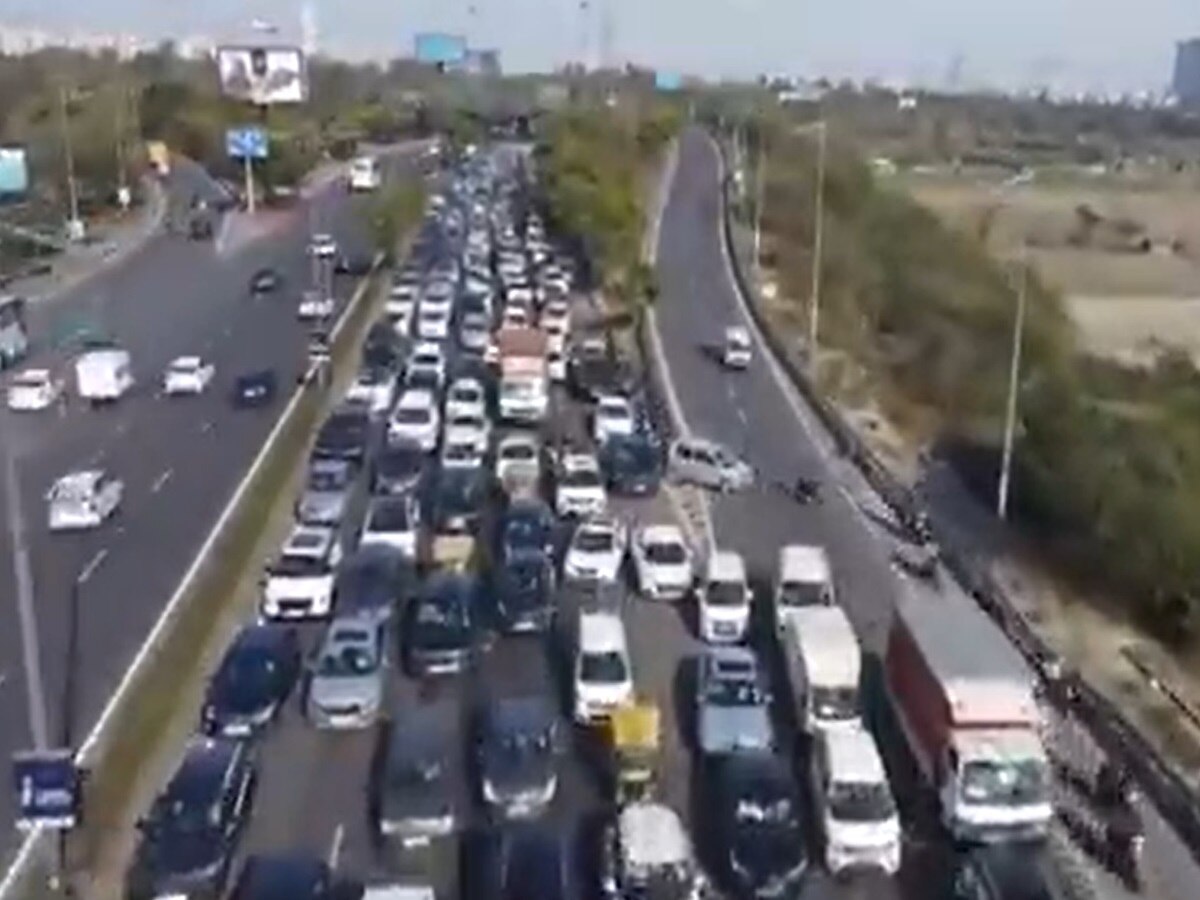 farmer protest delhi noida traffic jam chilla gajipur border areas fo ...