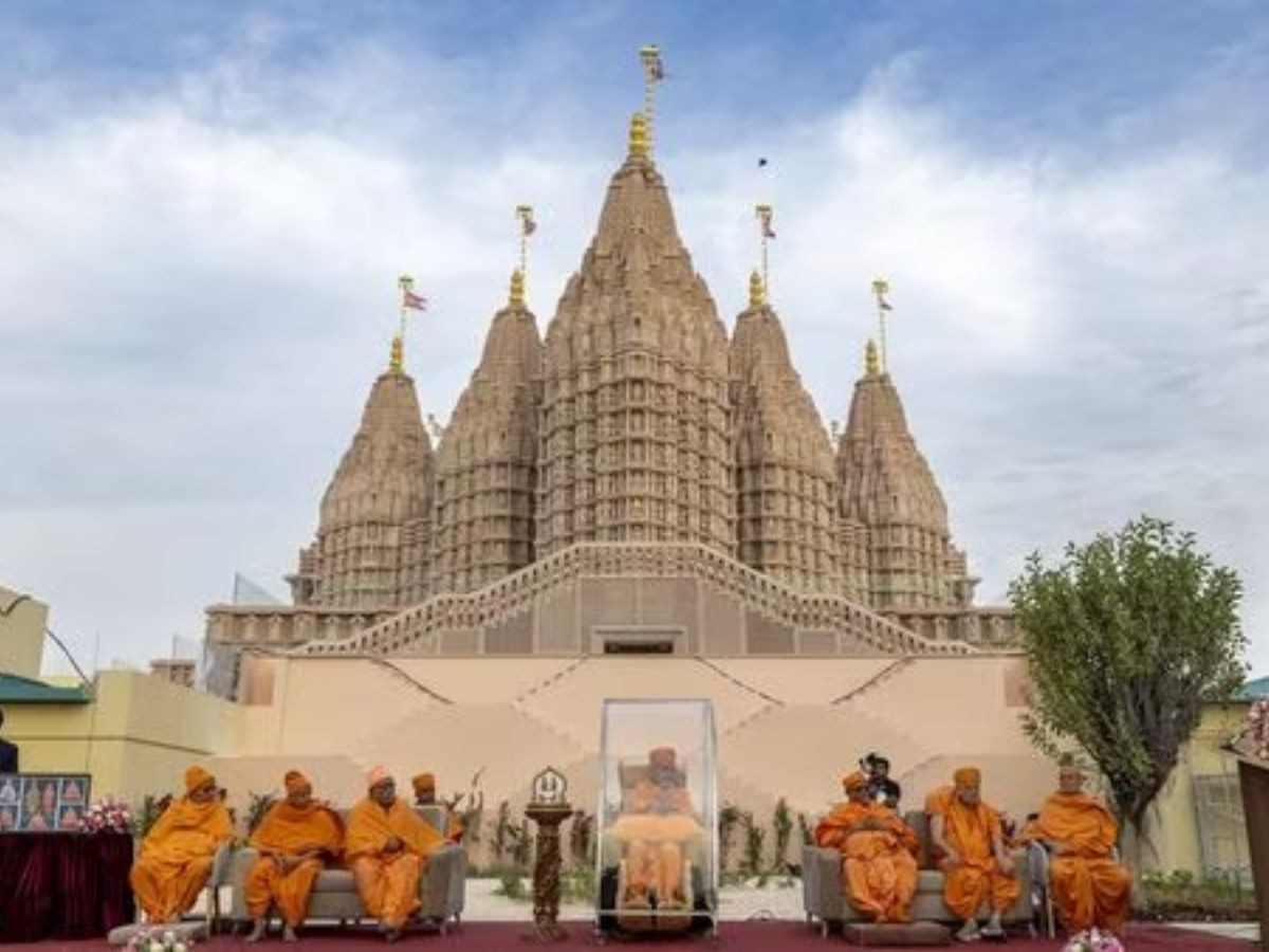 PM Modi inaugurates baps swami narayan hindi mandir UAE bochasanwasi ...