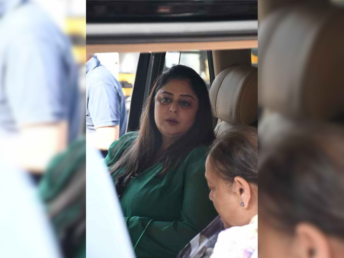 Ayesha Takia Nagma manisha koirala Meenakshi sheshadri 90s popular ...