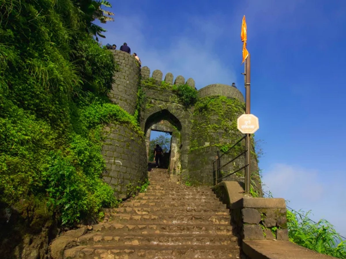 Sinhagad Fort In Pune Tour That was Captured by Chhatrapati Shivaji ...