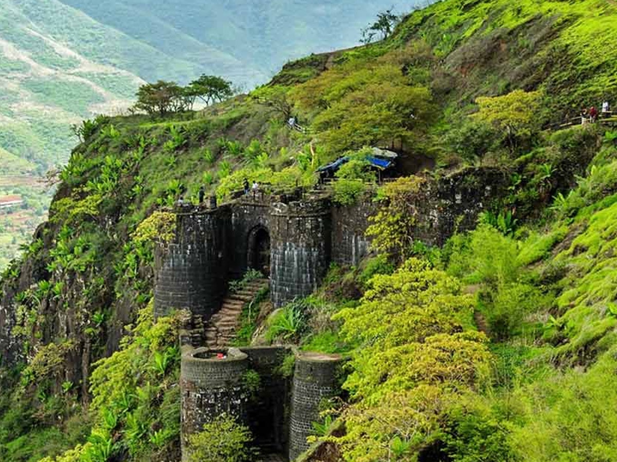 Sinhagad Fort In Pune Tour That was Captured by Chhatrapati Shivaji ...