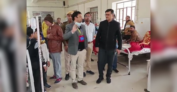 Neemkathana News DM Sharad Mehra inspected district hospital ...