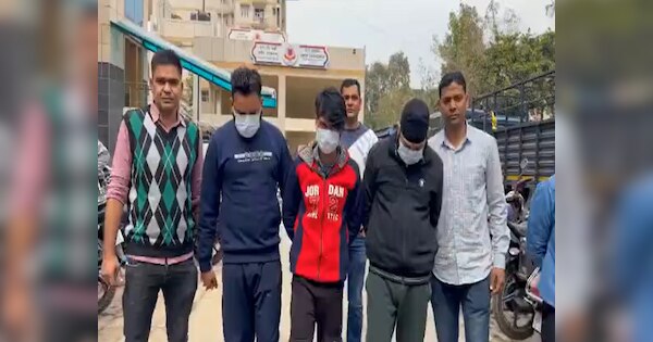 Delhi Three Accused Arrested In Fraud Case Of Lakhs Of Rupees Delhi