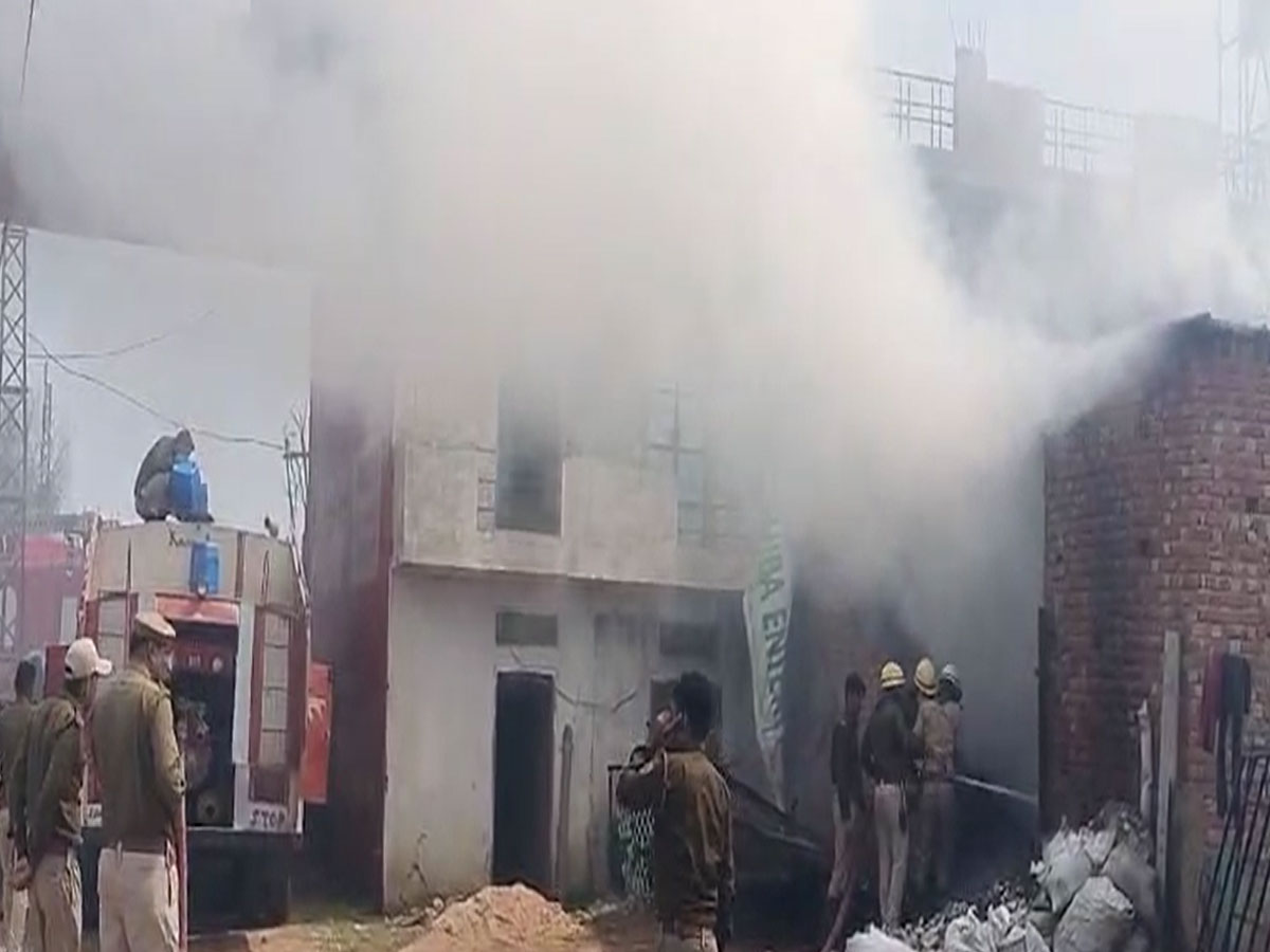 Jaipur Chomu fire broke out in Kurkure chips warehouse | Jaipur News ...