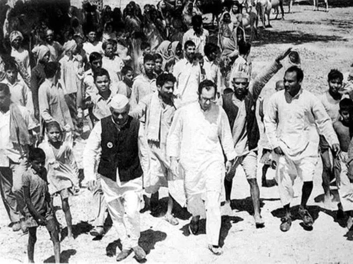 amethi lok sabha seat gandhi familly history Rajiv Gandhi Maneka Gandhi ...