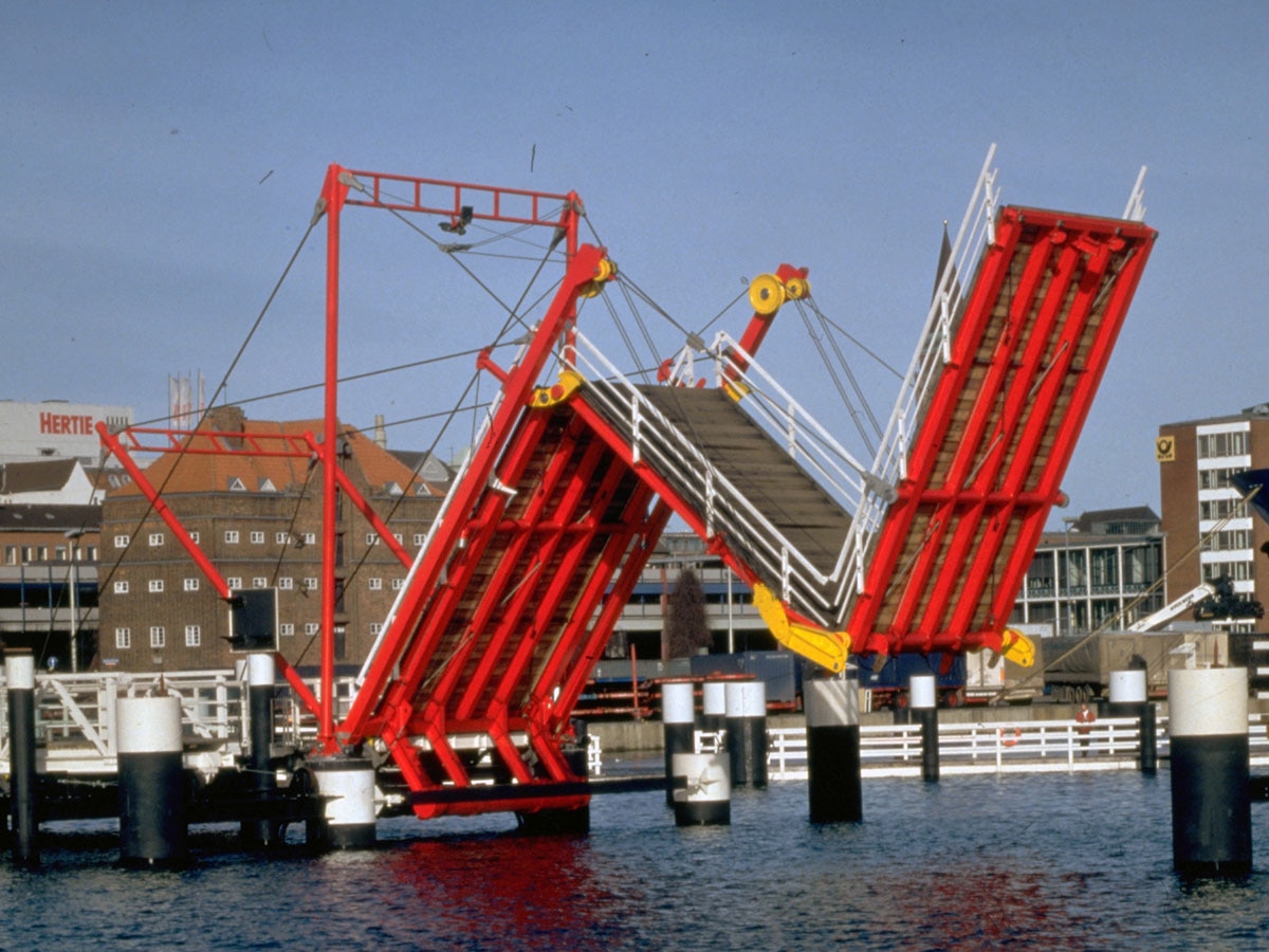st of Top 5 iconic movable bridges around the world including India ...