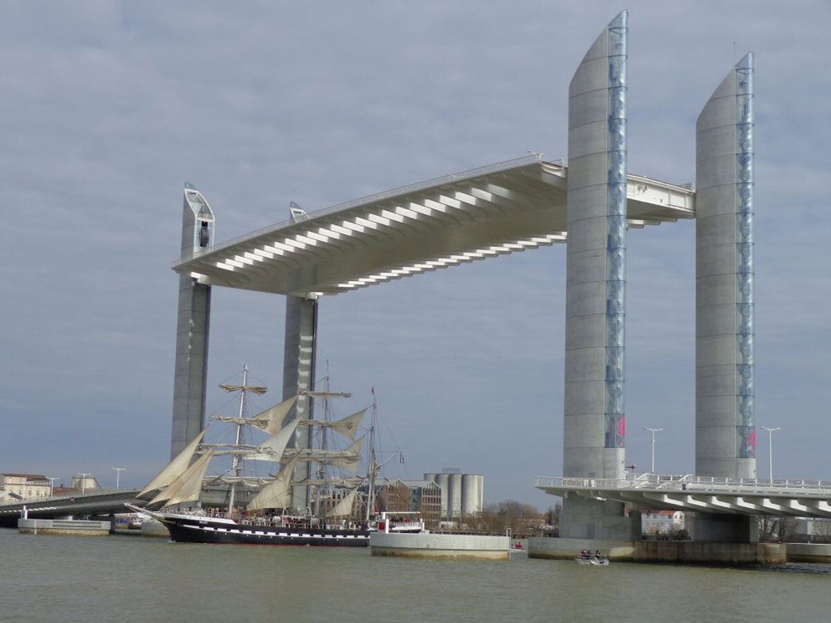st of Top 5 iconic movable bridges around the world including India ...