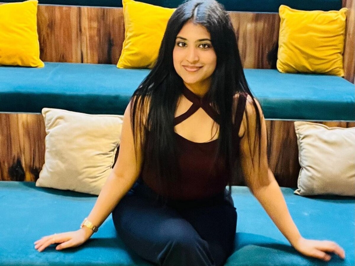 UPSC Success Story IAS Priyanka goel rank score instagram and more | एक ...