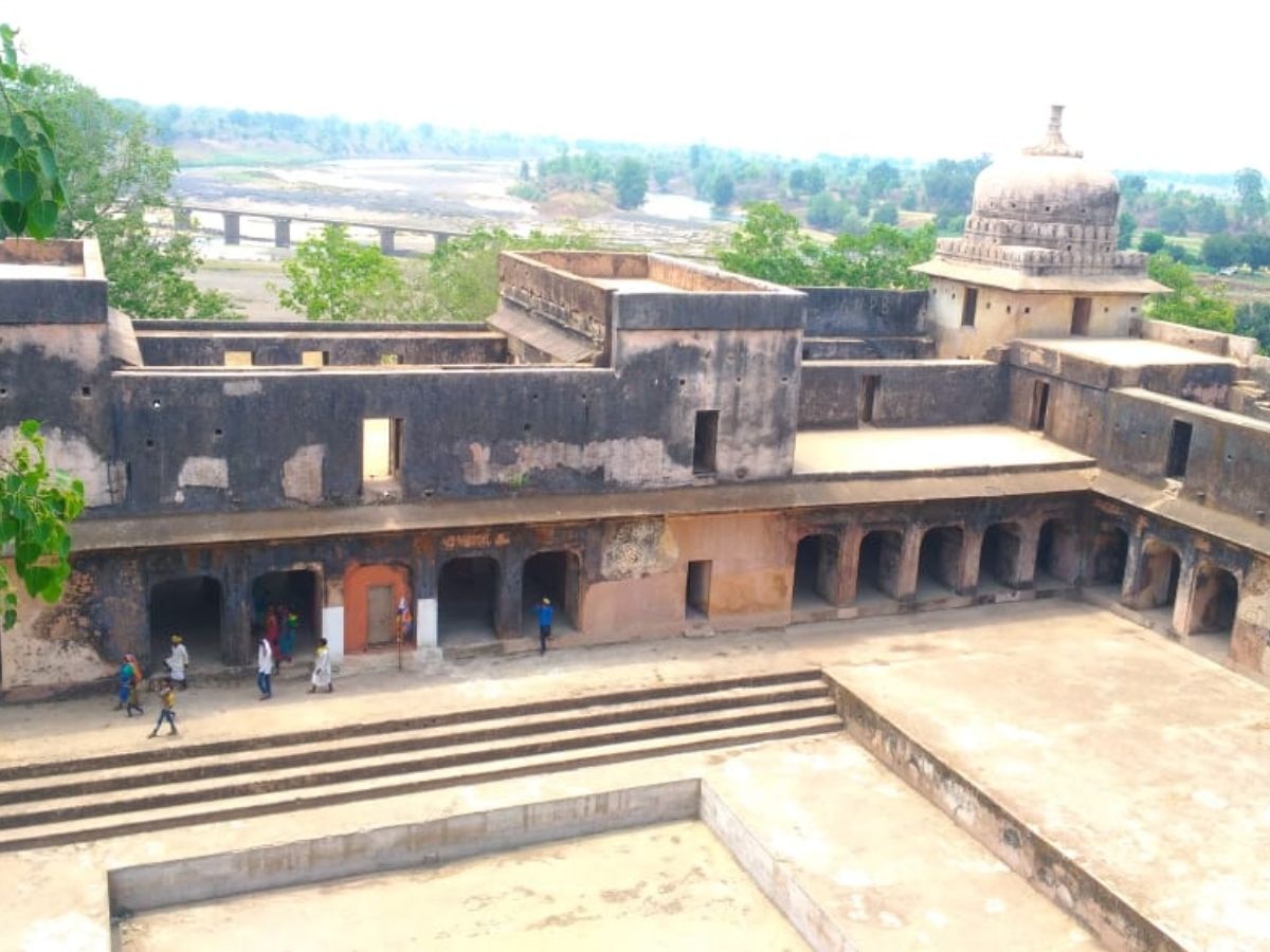 6 heritage sites of MP in UNESCO tentative list Bhojpur temple Gwalior ...