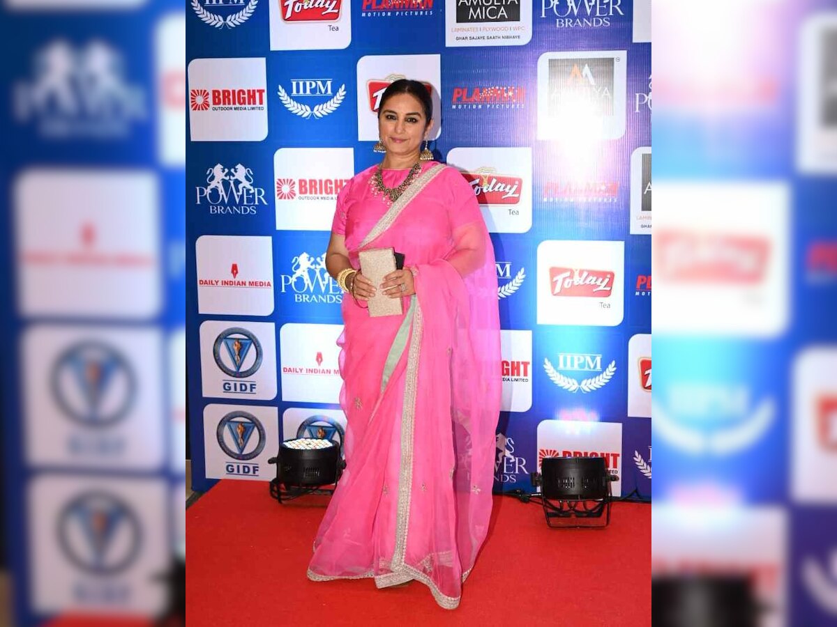 Esha Deol Malaika Arora Divya Dutta Shabana Azmi bollywood celebs at ...