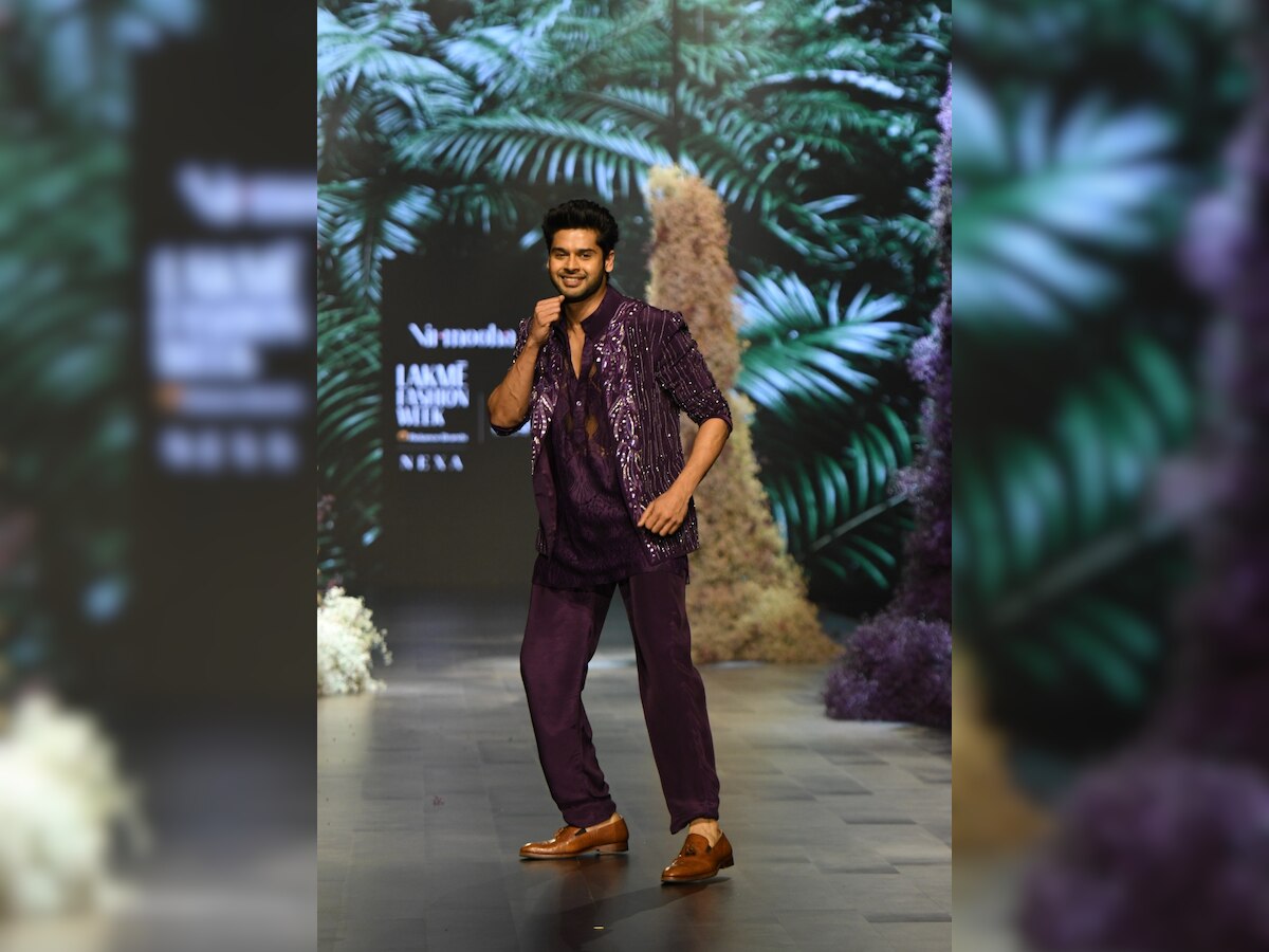 Lakme Fashion Week janhvi kapoor aditya aditi rao hydari parul gulati ...